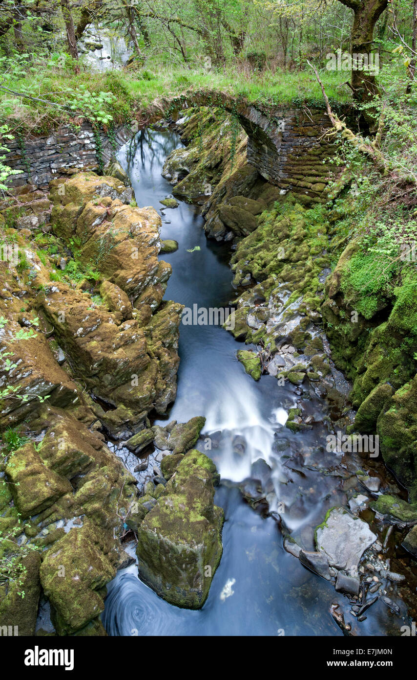 Roman Packhorse Bridge across the River Machno, Penmachno, North Wales ...