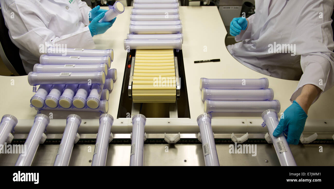 Dialyzer clean hi-res stock photography and images - Alamy