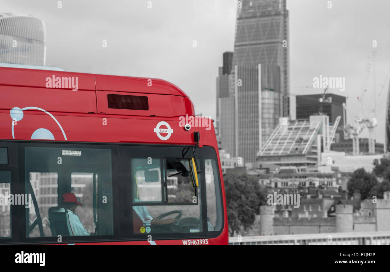 Bus white background uk hi-res stock photography and images - Alamy