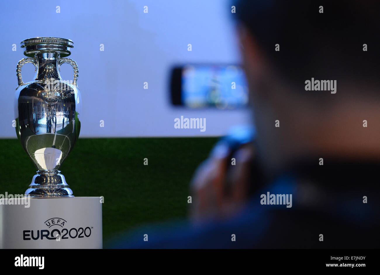 Euro 2020 trophy hi-res stock photography and images - Alamy