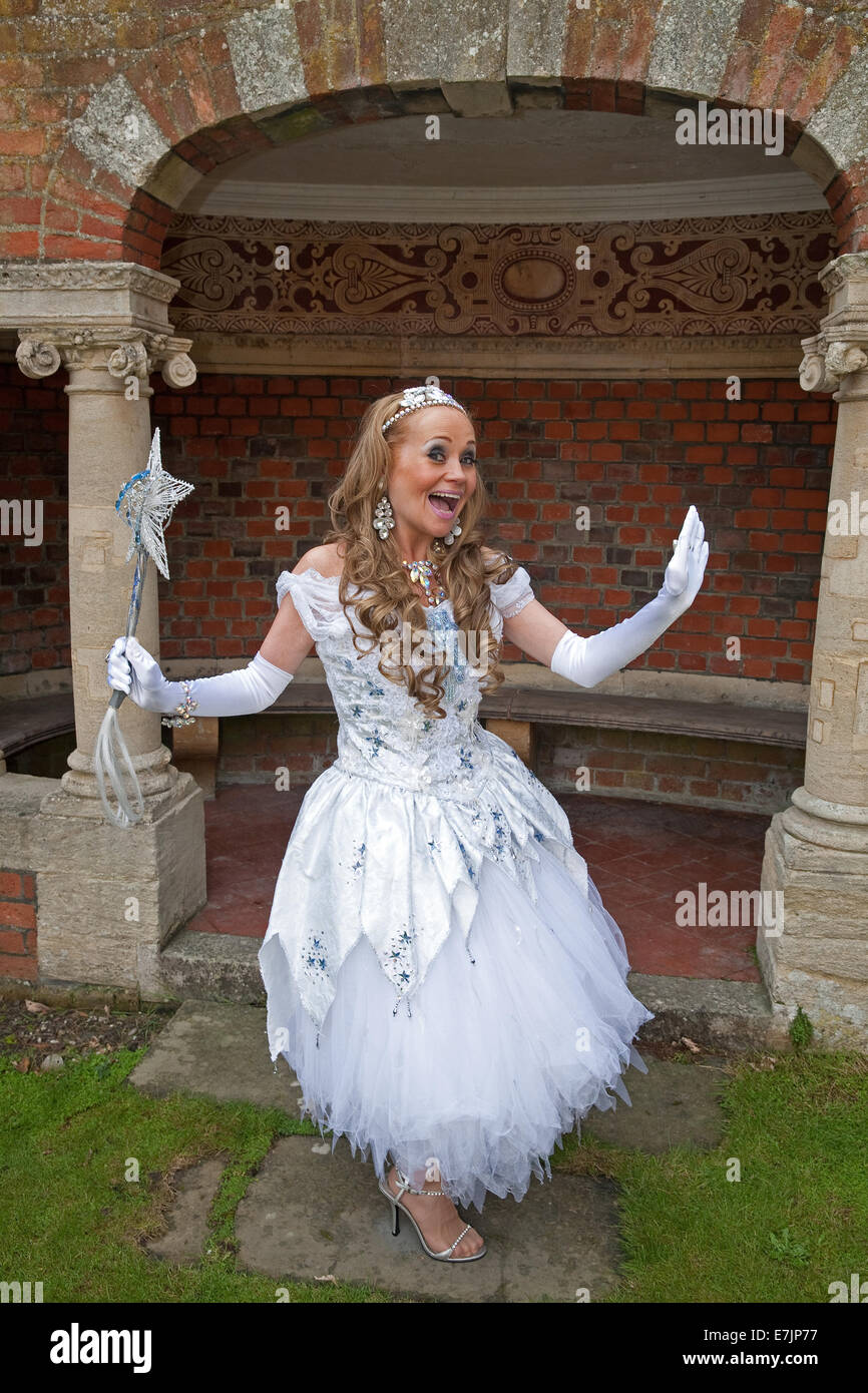 Zoe Donovan High Resolution Stock Photography and Images - Alamy