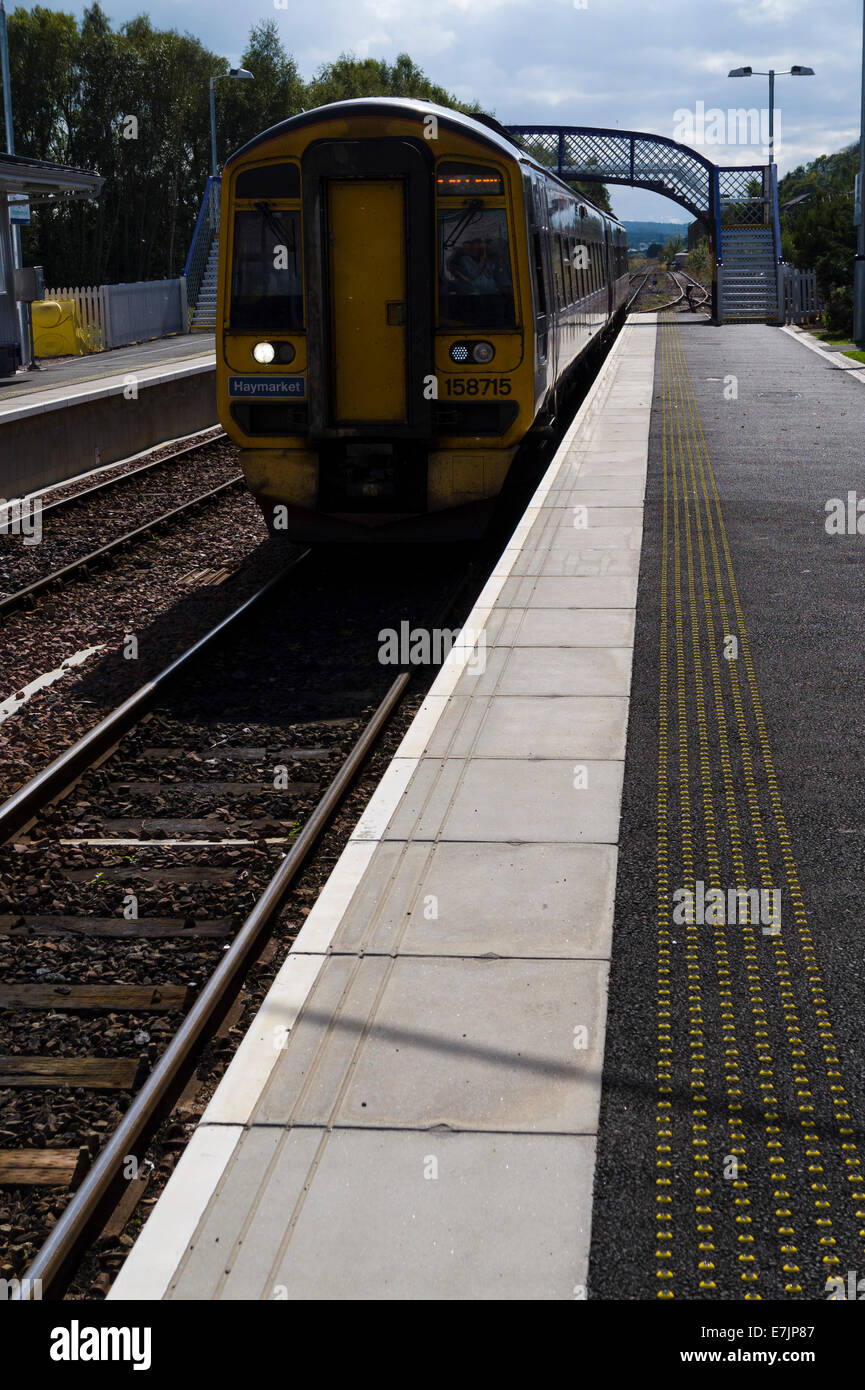 Dingwall scotland train hi-res stock photography and images - Alamy