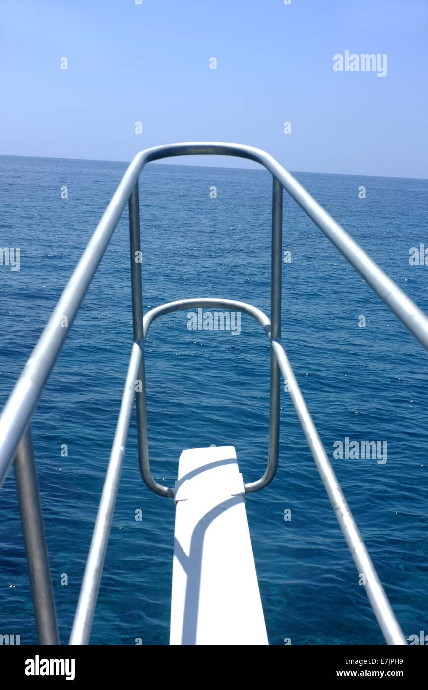 Forward pulpit of a boat Stock Photo - Alamy