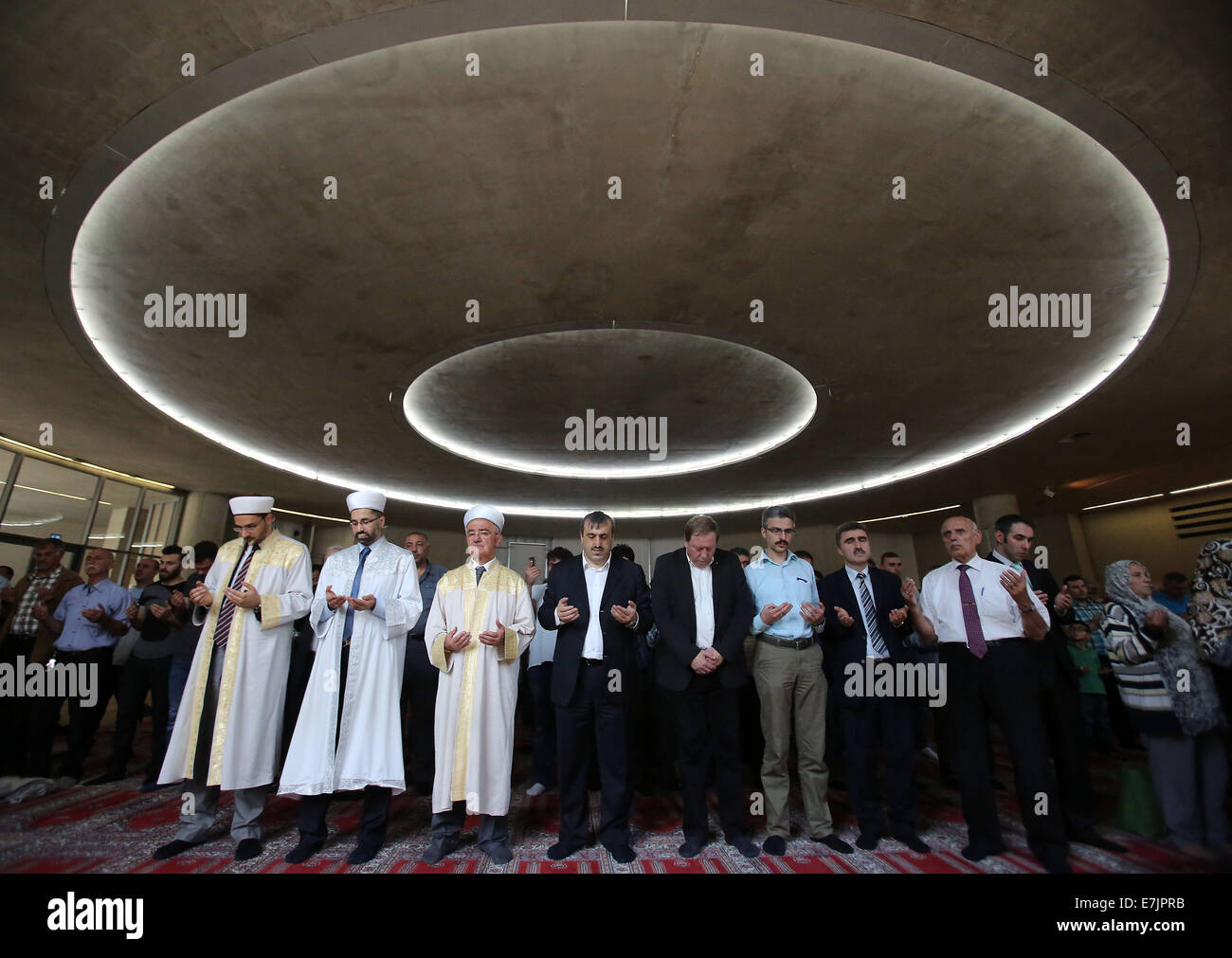Nation of islam mosque hi-res stock photography and images - Alamy