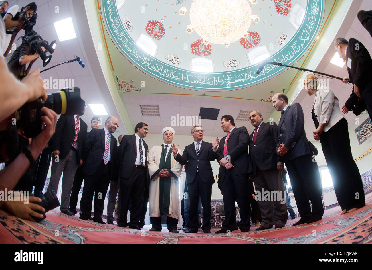 Ronnenberg, Germany. 19th Sep, 2014. German Minister of the Interior ...