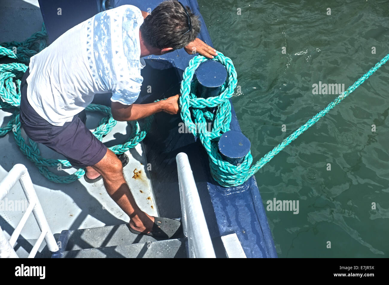 Winding rope hi-res stock photography and images - Alamy