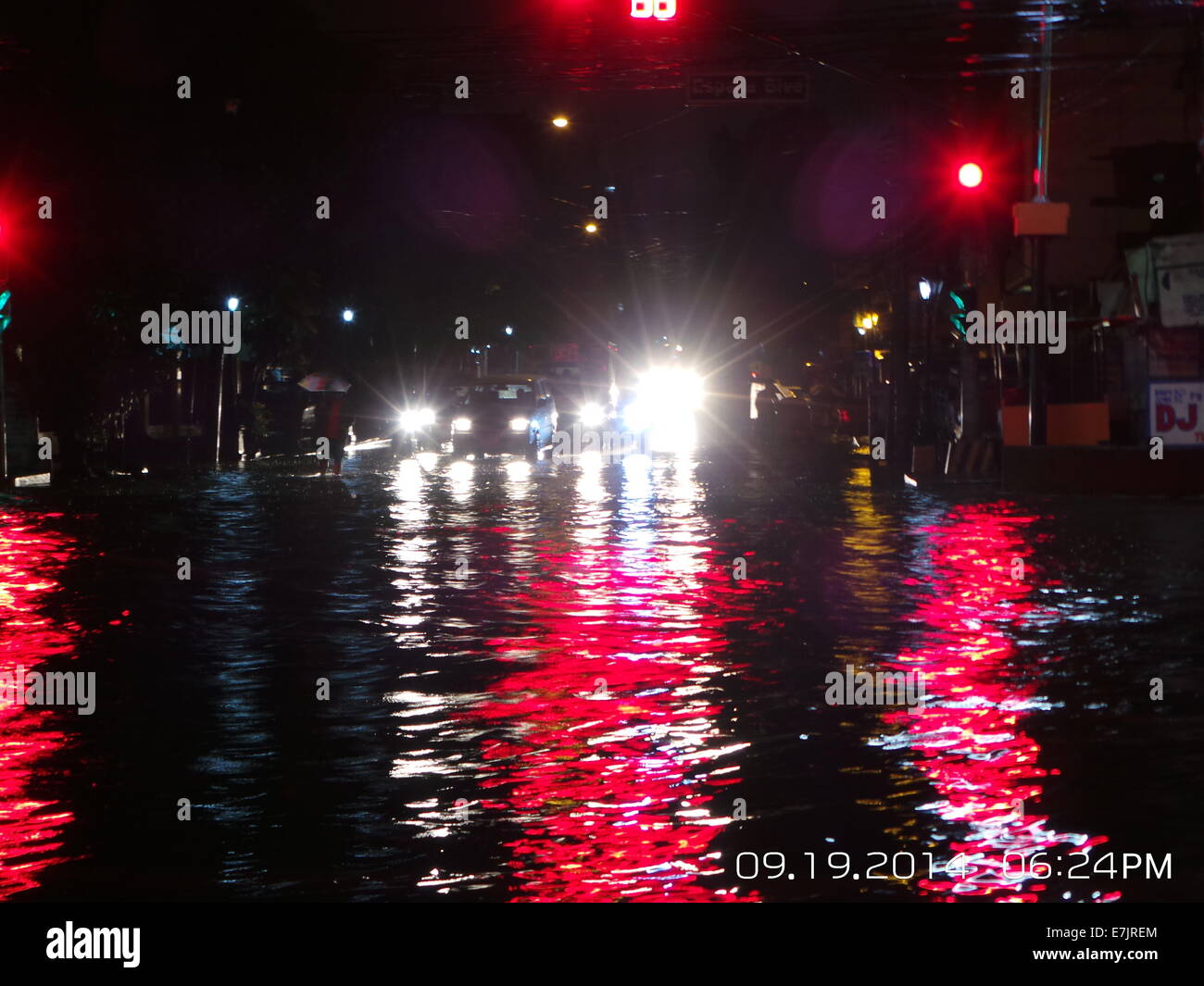 Manila flooded hi-res stock photography and images - Alamy