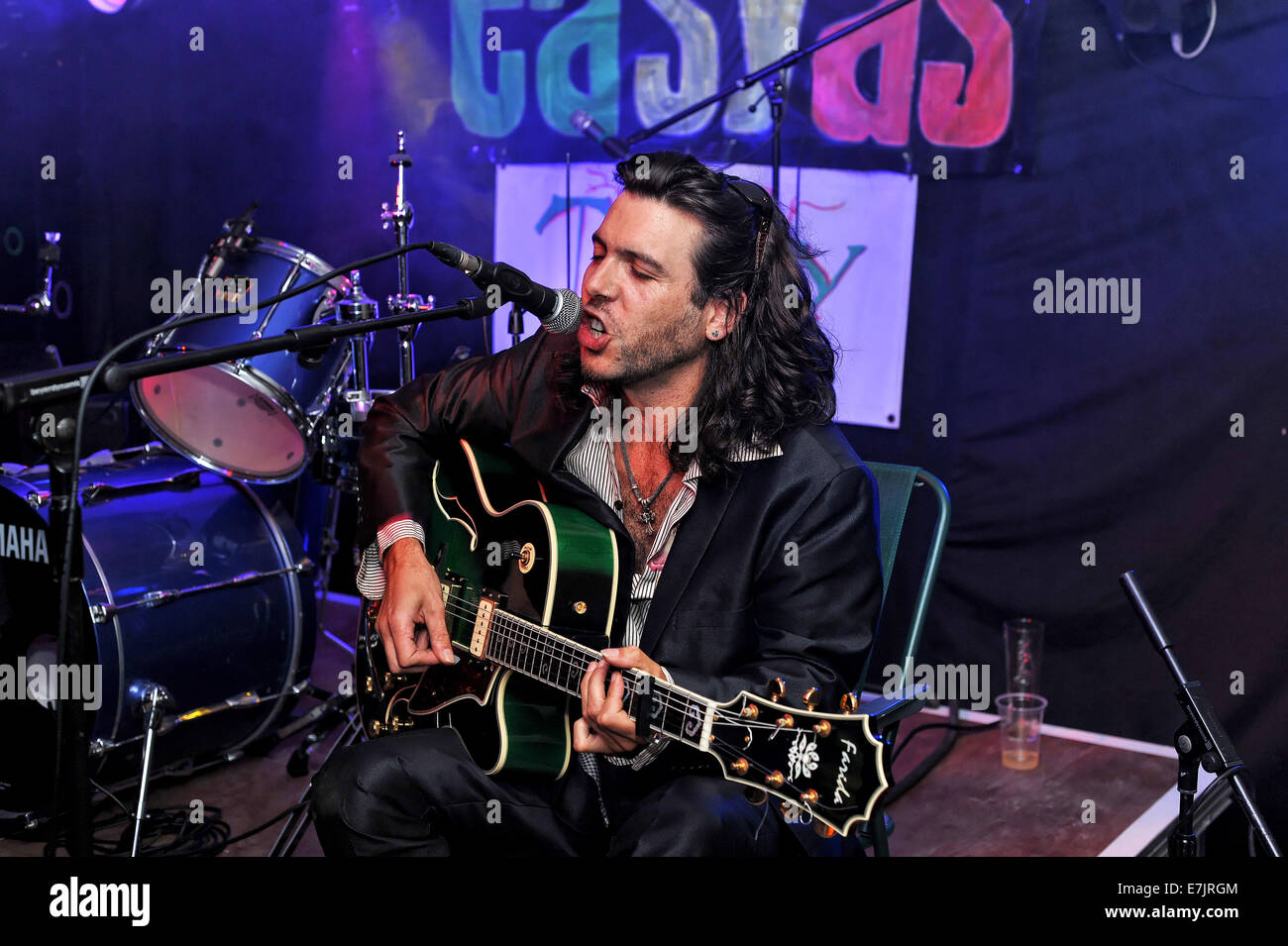 Blues singer hi-res stock photography and images - Alamy