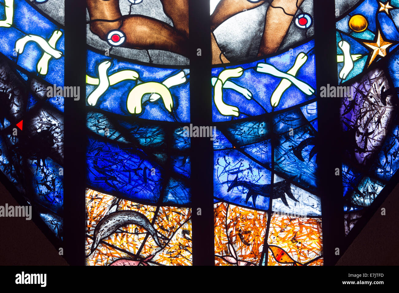 Adam and Eve stained glass by Derek Hunt (detail), St Crispin`s Church ...