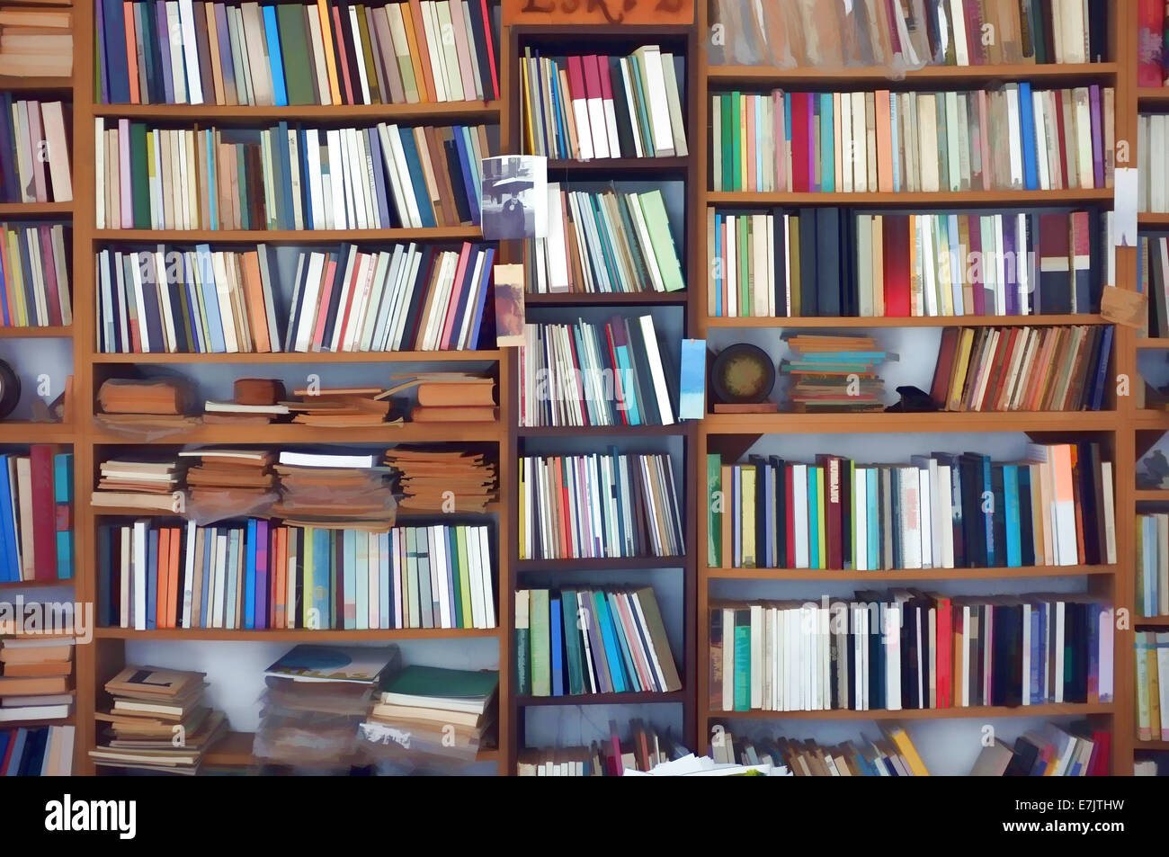 Bookcase texture hi-res stock photography and images - Alamy