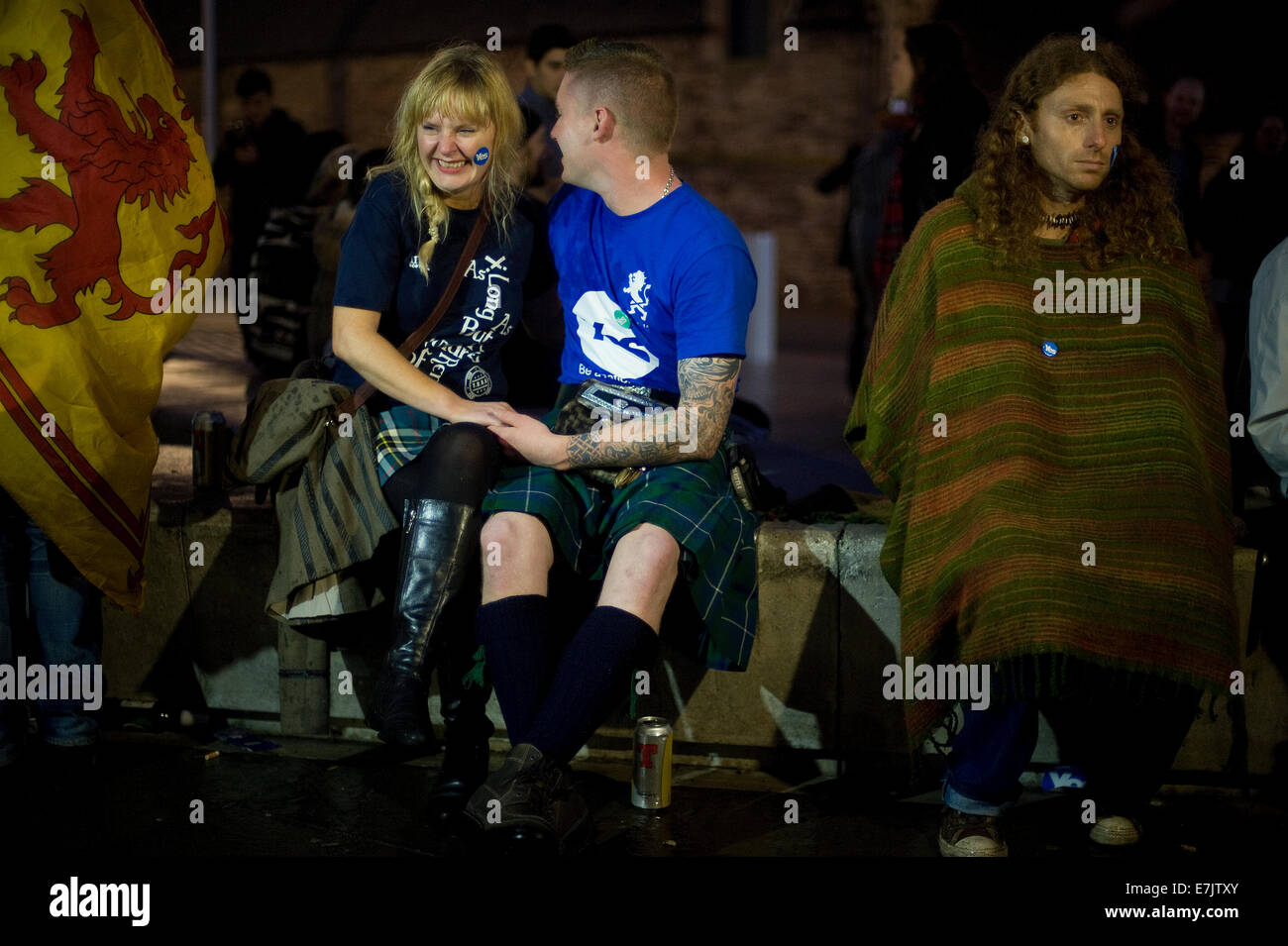 Supporters of Scottish Independence awaits results of the 2014 ...