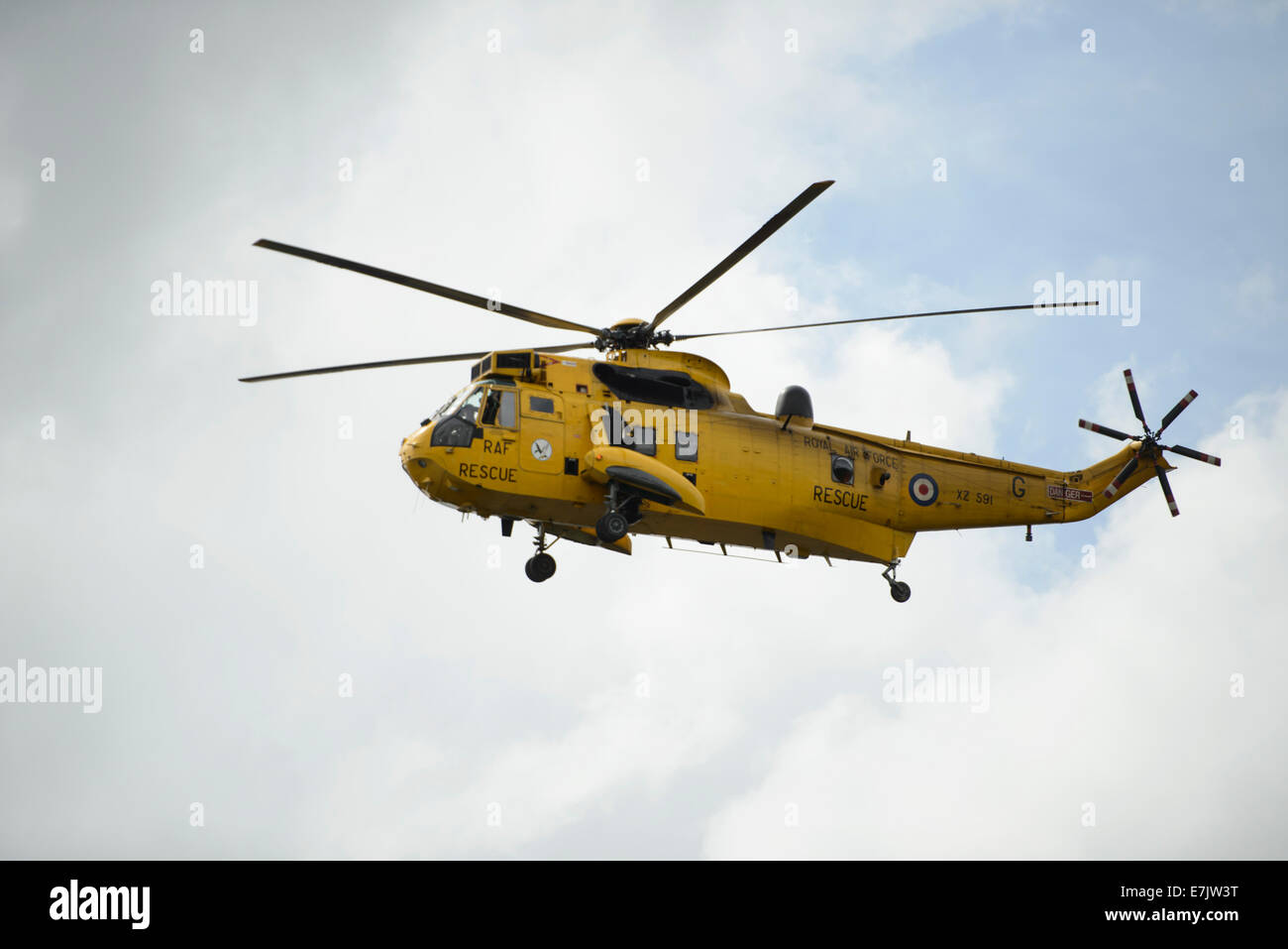 Raf rescue helicopter hi-res stock photography and images - Alamy