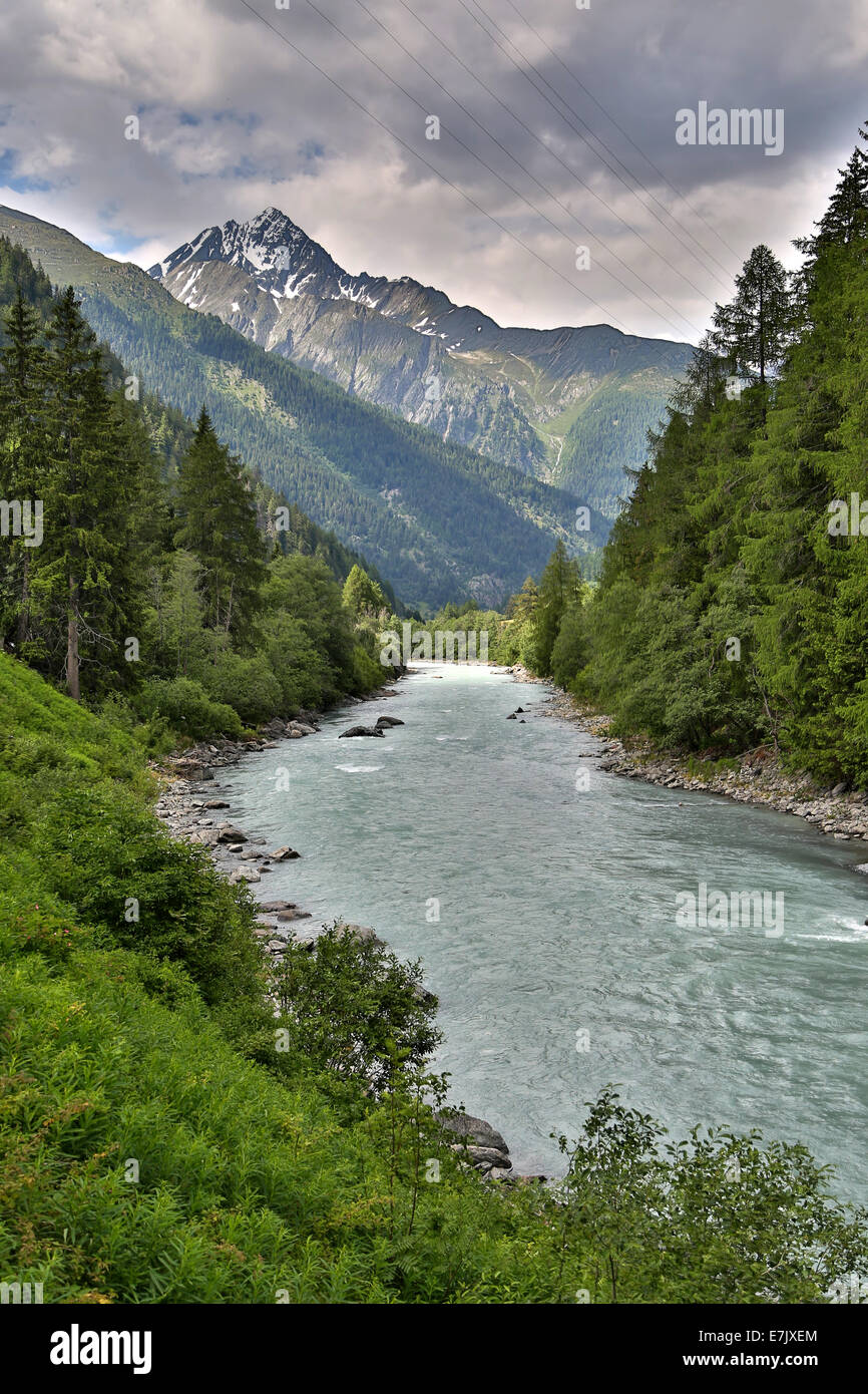 Mountain landscape river running hi-res stock photography and images ...