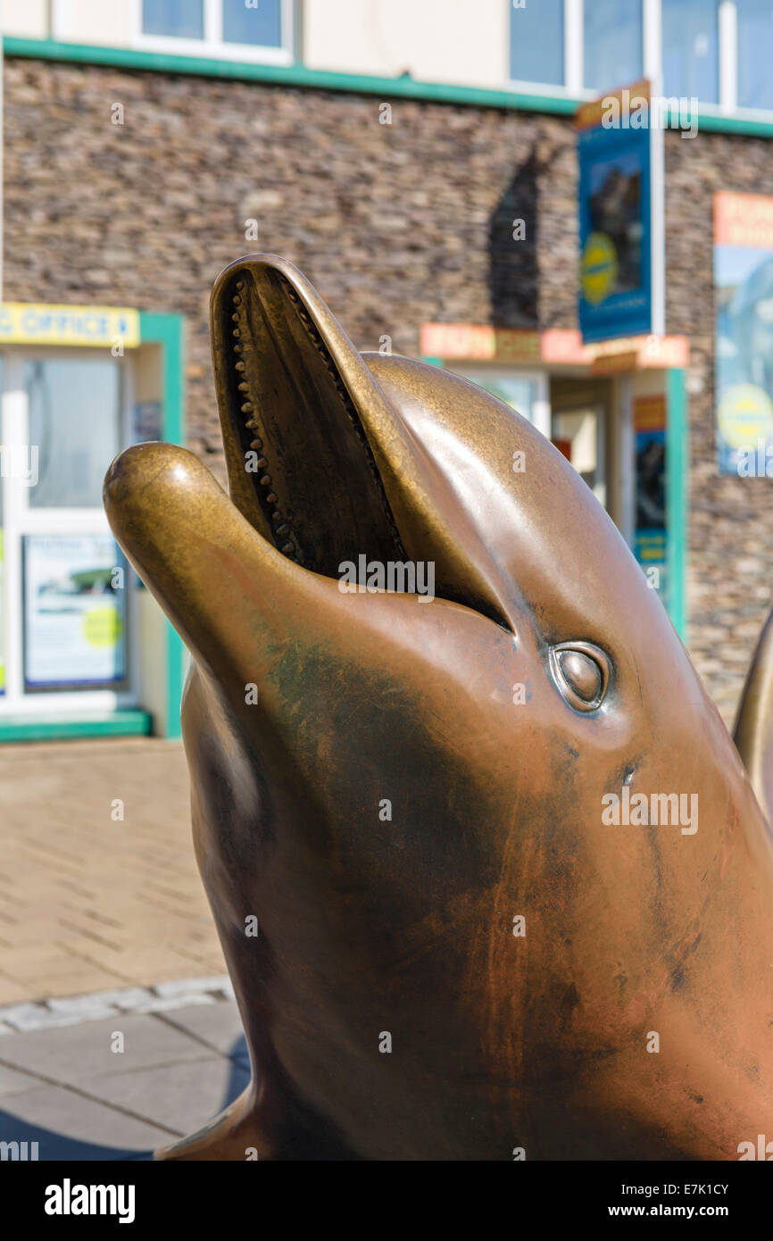 Statue of Fungie the Dingle Dolphin on the waterfront in Dingle, Dingle ...