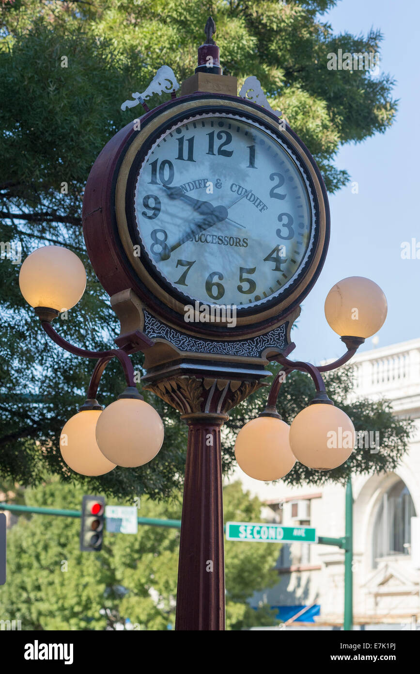 Downtown main street clock hi-res stock photography and images - Alamy