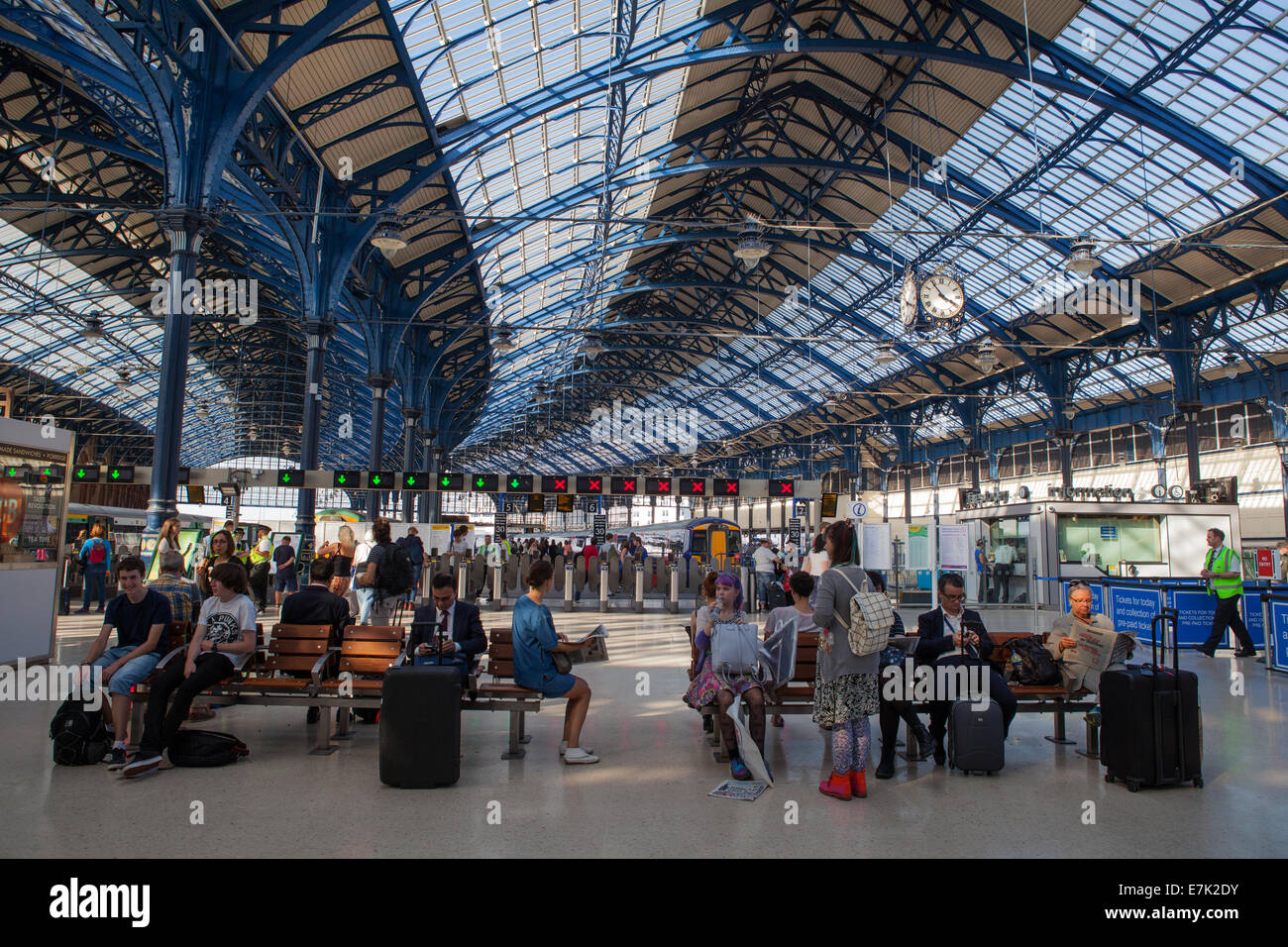 Brighton Railway Station Stock Photo - Alamy