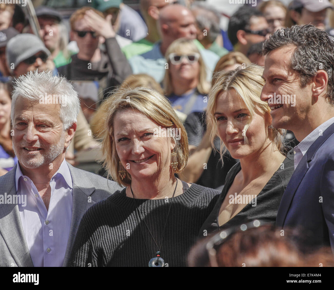 Kate Winslet is honoured with a star on the Hollywood Walk of Fame ...