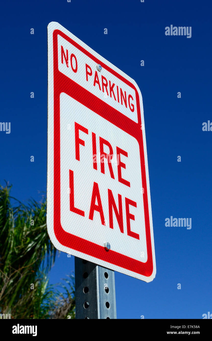 Fire lane hi-res stock photography and images - Alamy