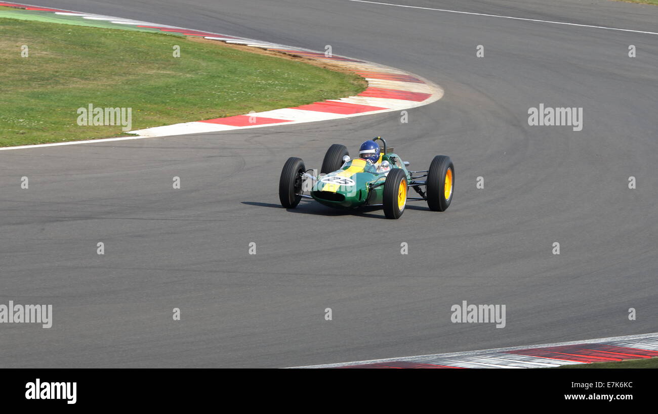 Andy Middlehurst, Lotus 25 R4, during a race for pre-1966 historic ...