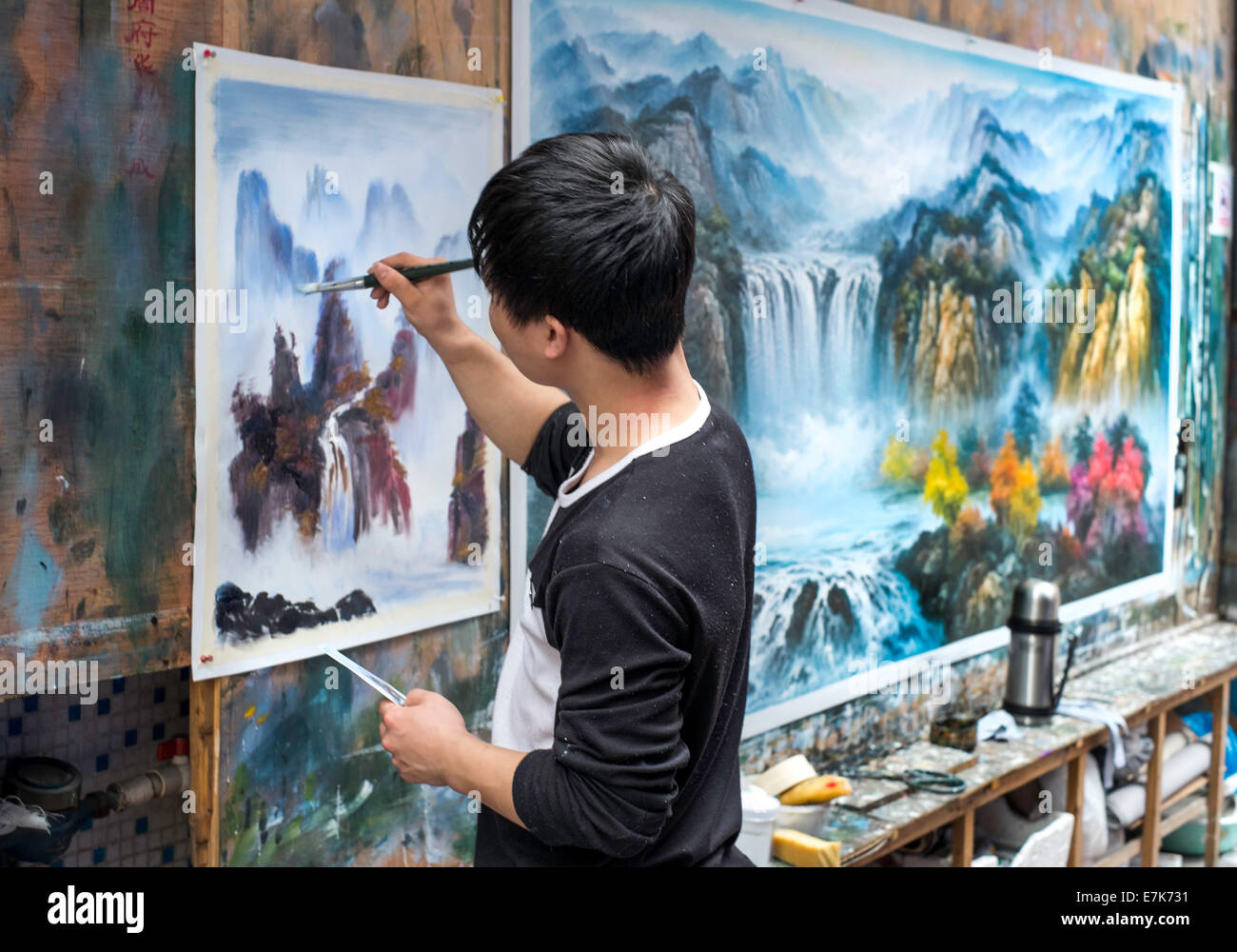 Dafen Village Chinese Charactures