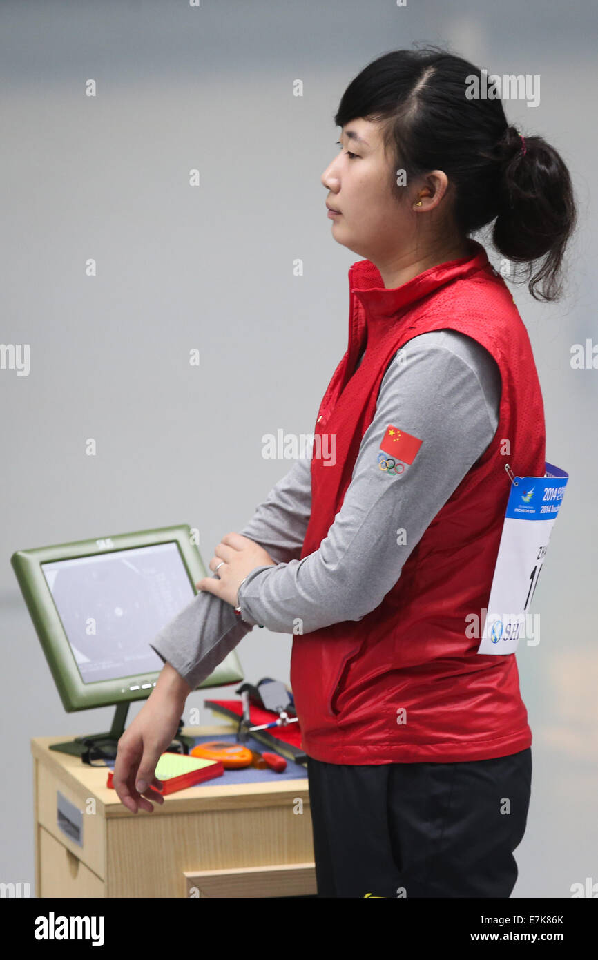 Incheon, South Korea. 20th Sep, 2014. Zhang Mengyuan of China competes ...