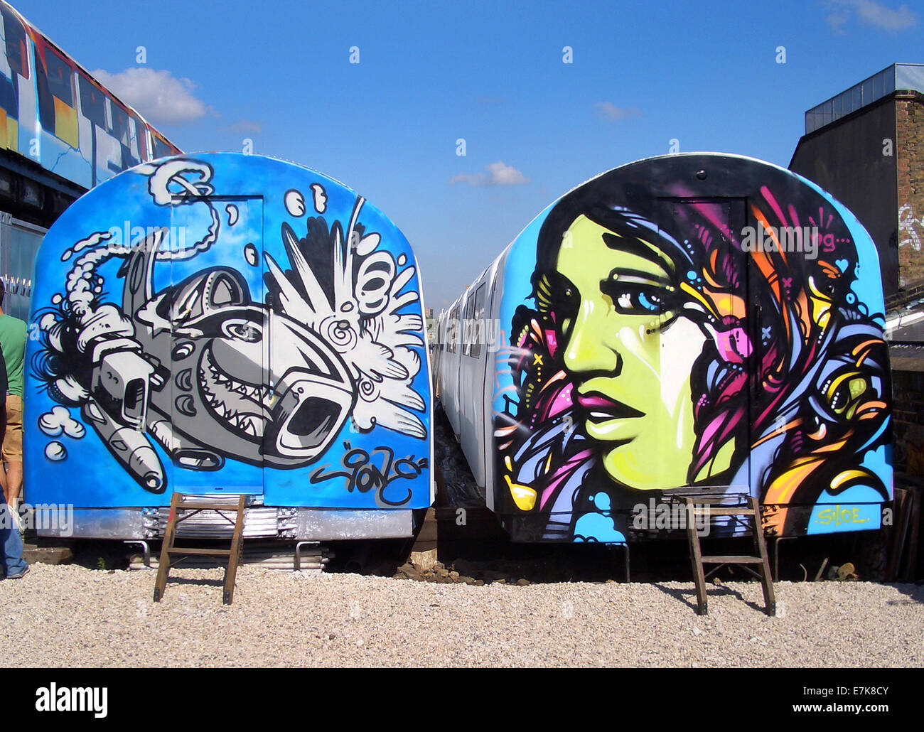 Village Underground,Rooftop Graffiti Tube Train Carriages Holywell ...