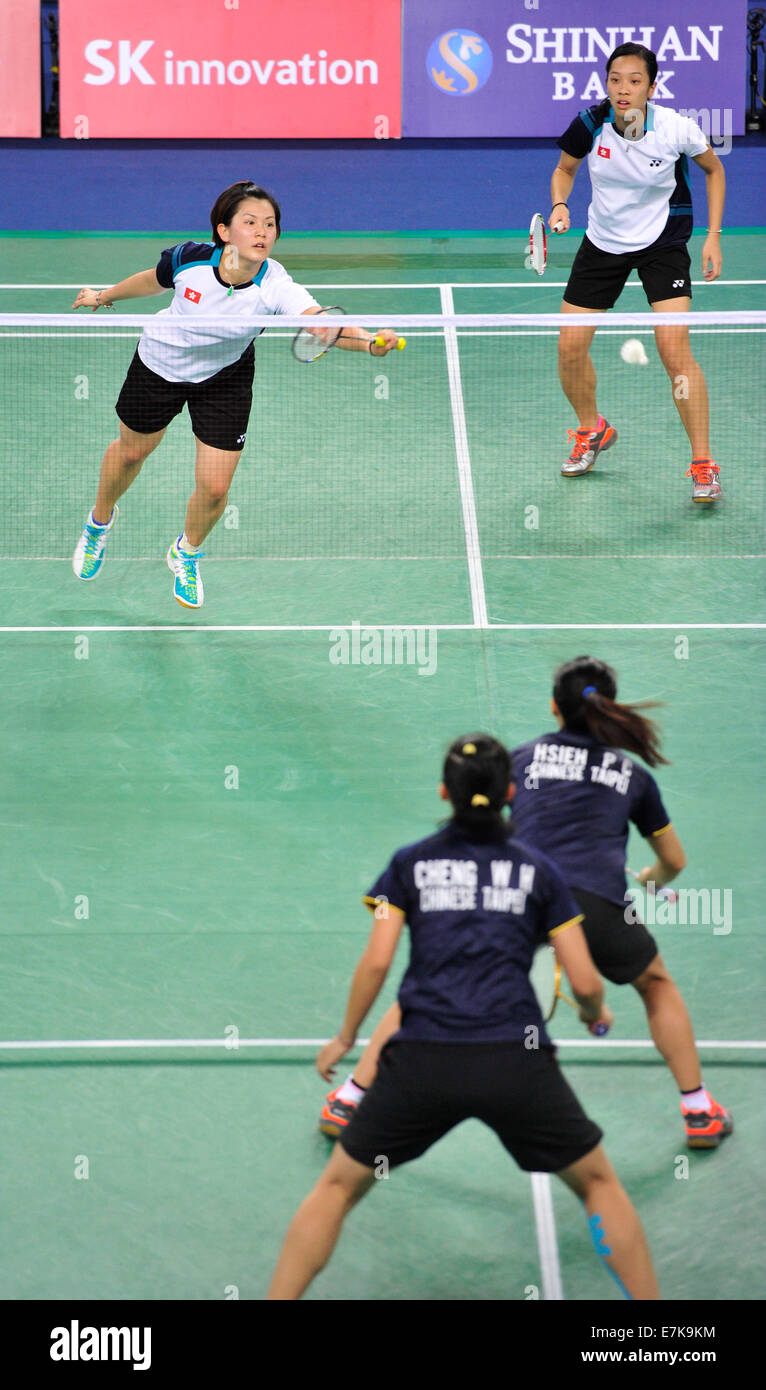 Incheon, South Korea. 20th Sep, 2014. POON Lok Yan (R upper) and CHAU Hoi Wah (L upper) of China ...