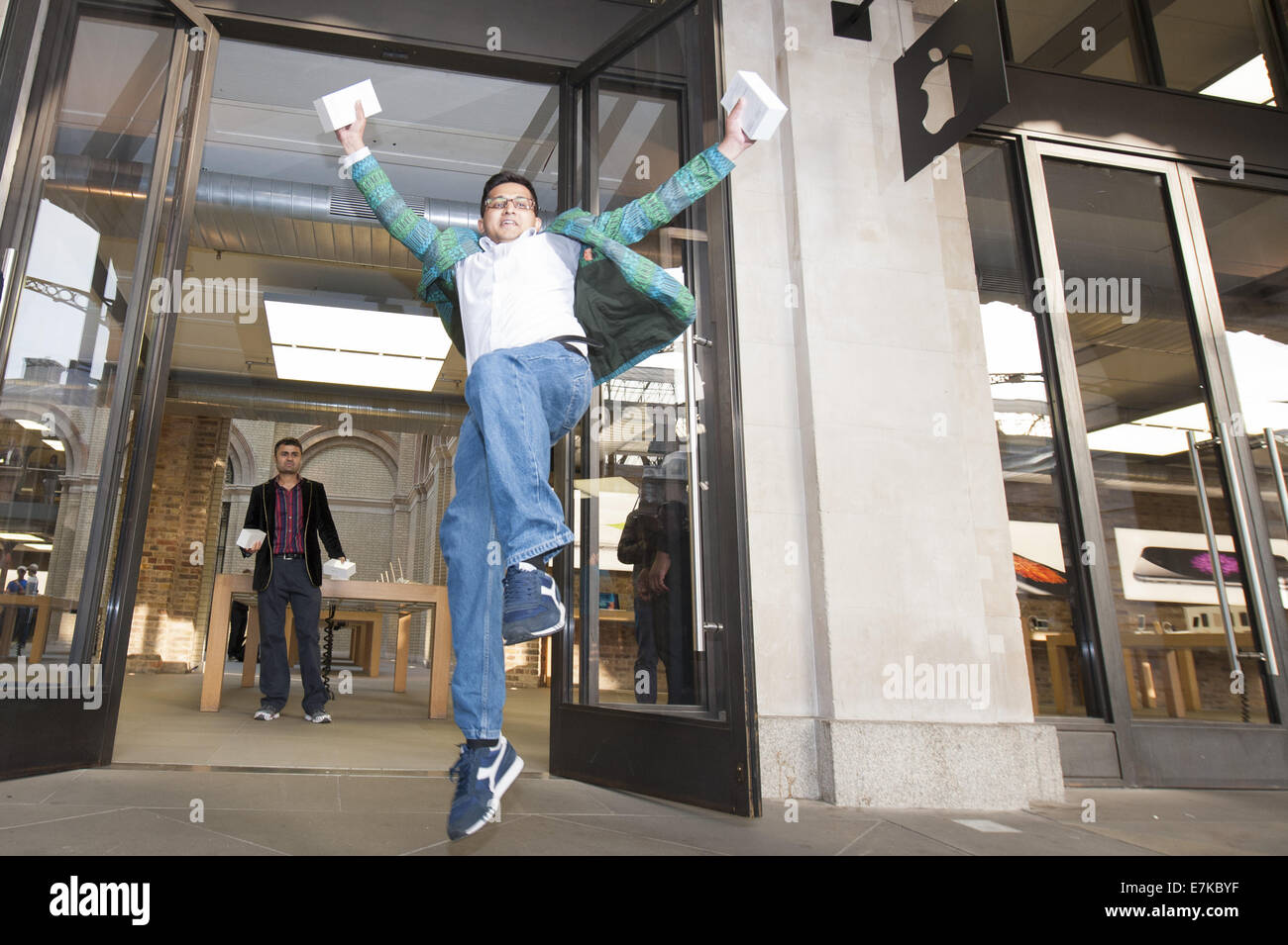 London, UK, UK. 19th Sep, 2014. JAMEEL AHMED, green jacket, and SAM ...
