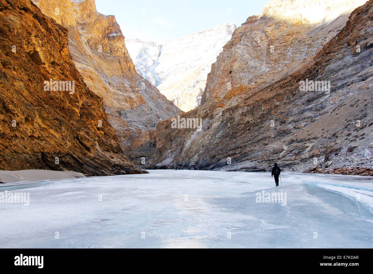 The chadar trek hi-res stock photography and images - Alamy