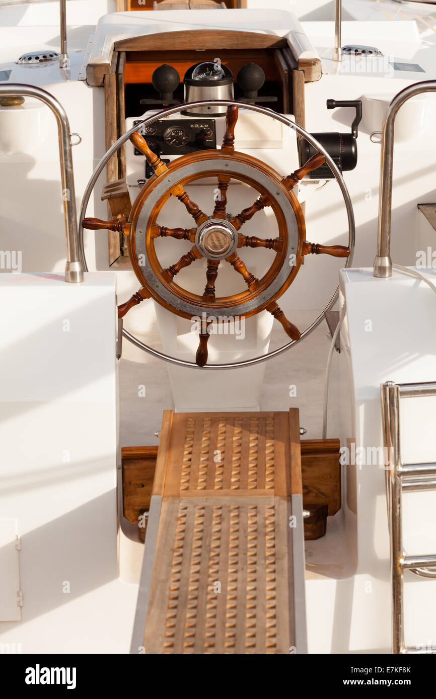 Sailing ship helm hi-res stock photography and images - Alamy