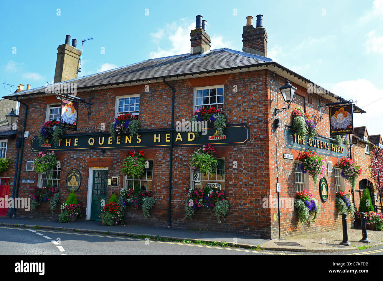 The Queen's Head Pub, Church Street, Chesham, Buckinghamshire, England ...