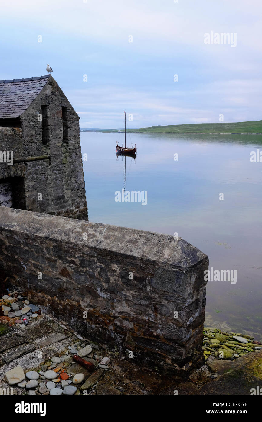 Beach sea lerwick shetland islands hi-res stock photography and images ...