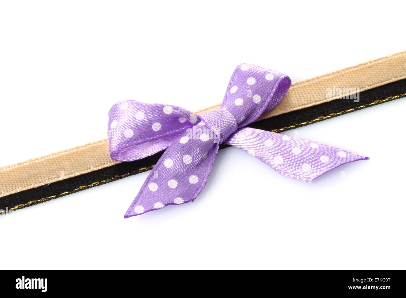 Purple ribbon bow hi-res stock photography and images - Alamy