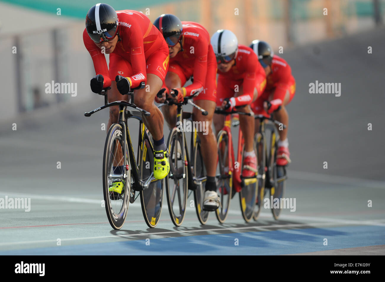Incheon, South Korea. 20th Sep, 2014. Chinese athletes Yuan Zhong, Shen ...