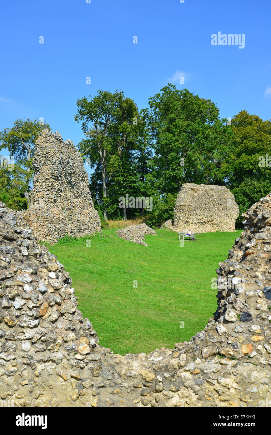 Ruins of outer walls of Berkhamsted Castle, Berkhamsted, Hertfordshire ...