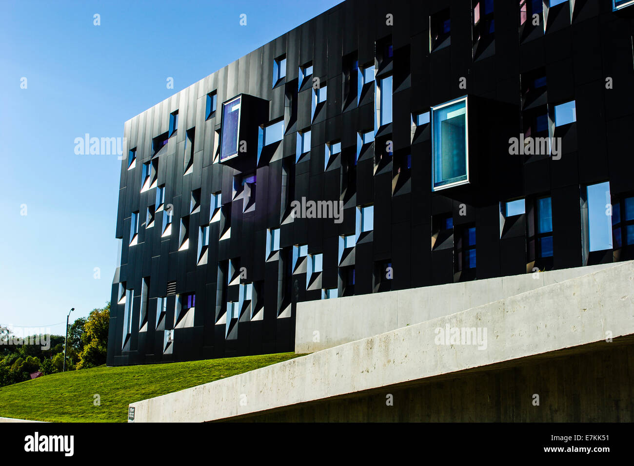 Perimeter Institute for Theoretical Physics Architect firm Saucier ...