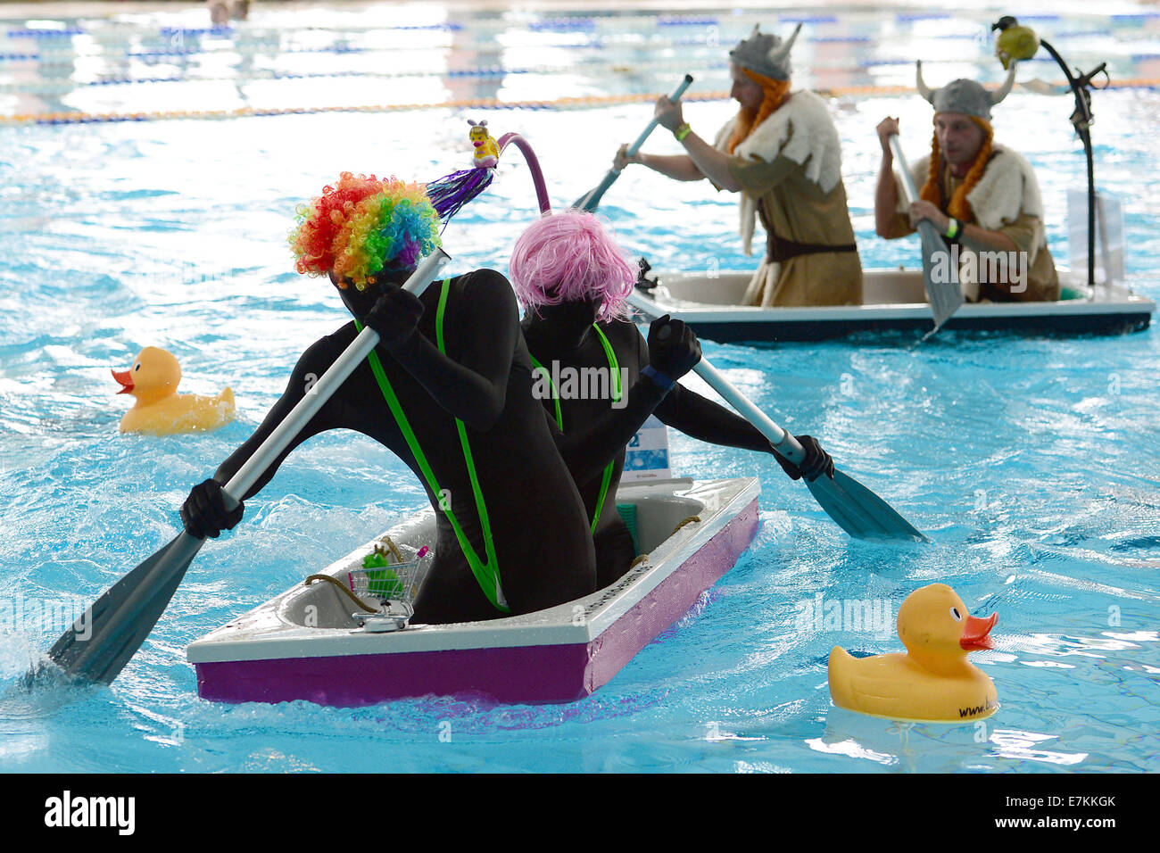 Bathtub racing hi-res stock photography and images - Alamy