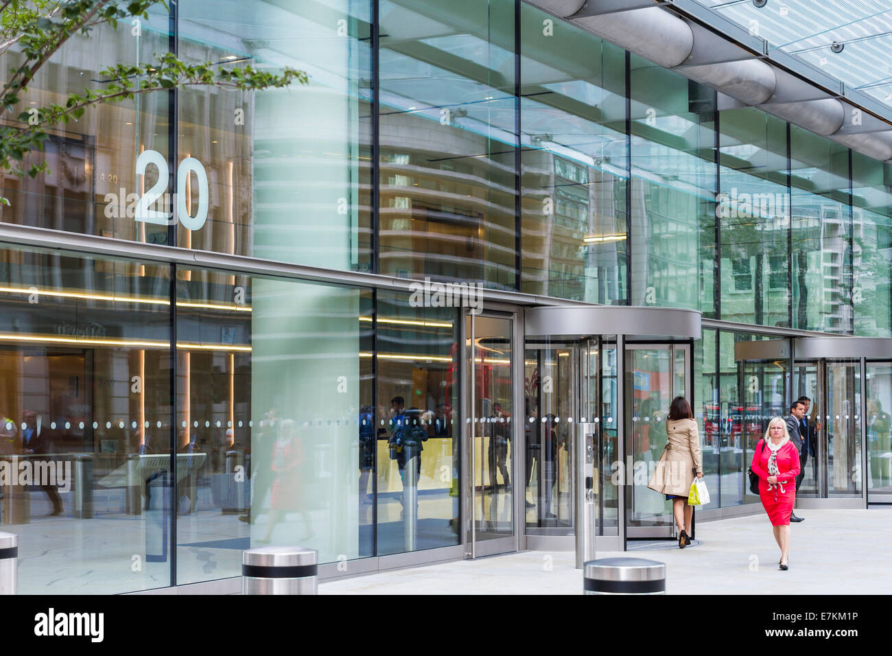 The Walkie Talkie building at 20 Fenchurch street - City of London ...