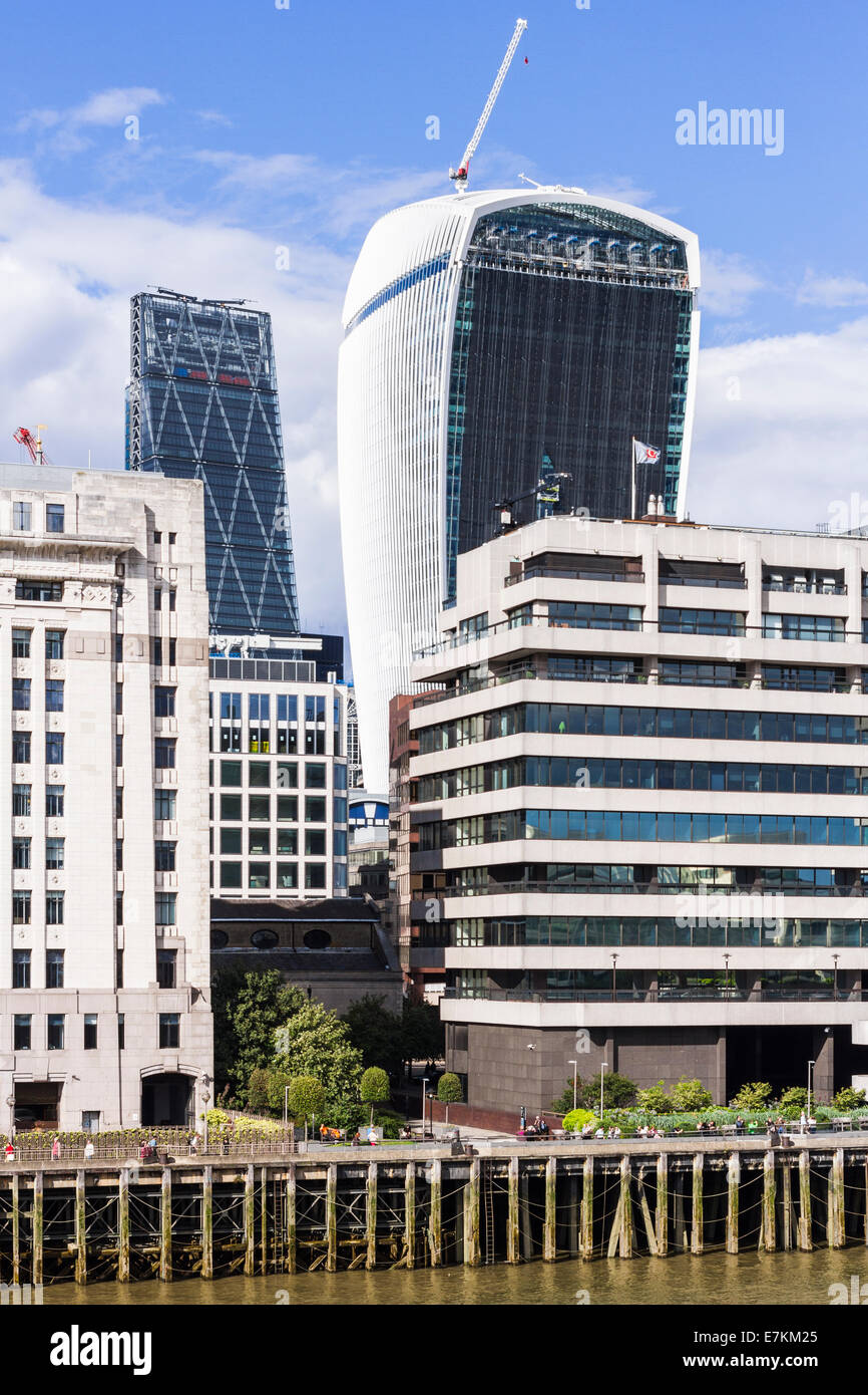 The Walkie Talkie building at 20 Fenchurch street - City of London ...