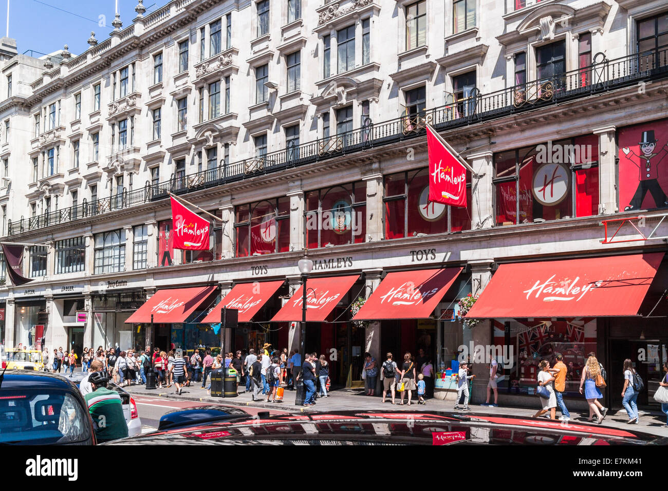 Hamleys regent street hi-res stock photography and images - Alamy