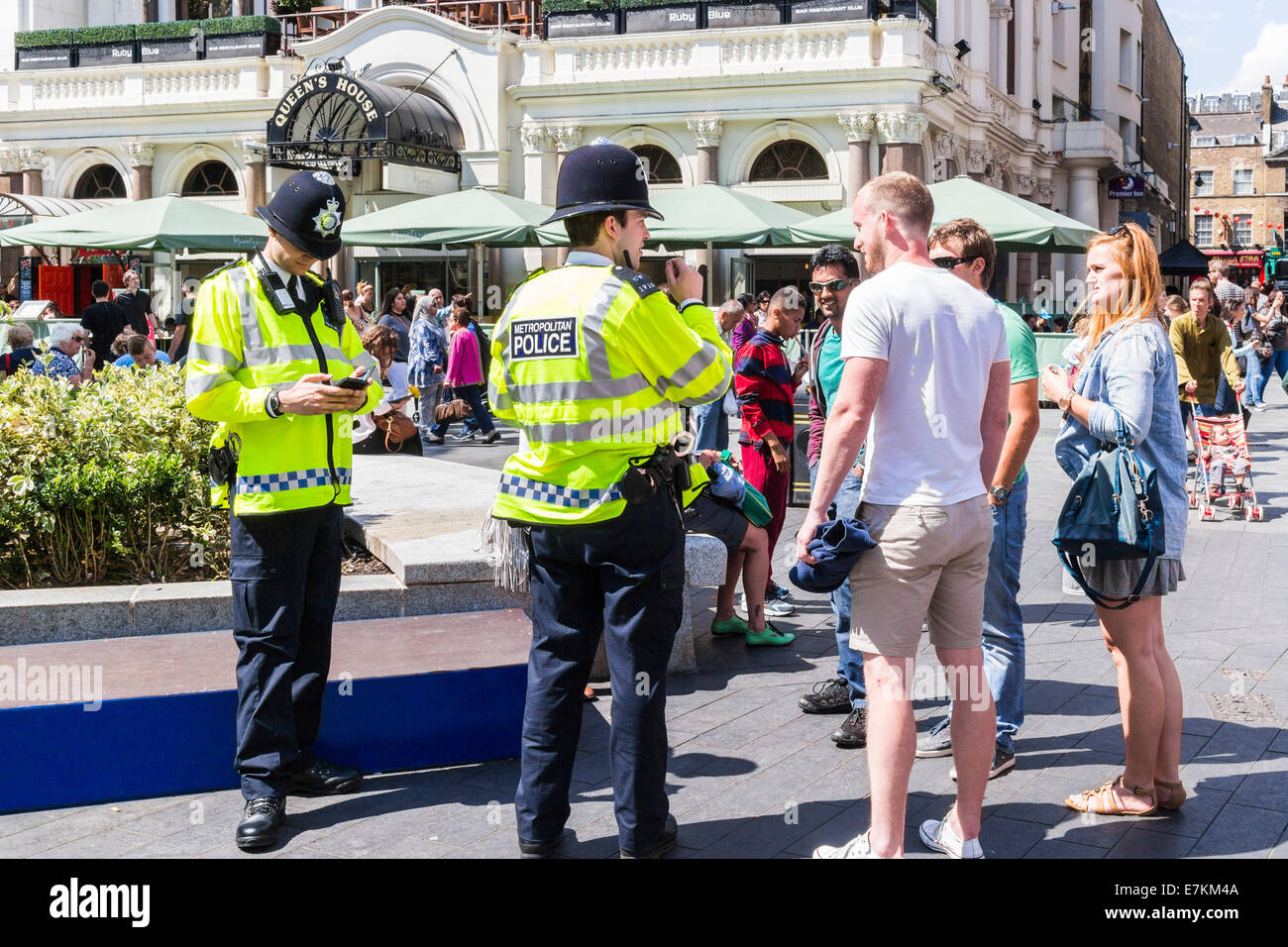 Leicester police officers hi-res stock photography and images - Alamy
