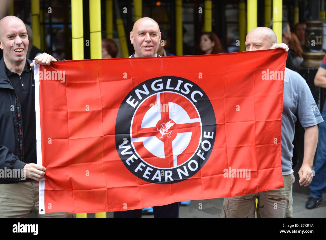 St georges flag downing street hi-res stock photography and images - Alamy