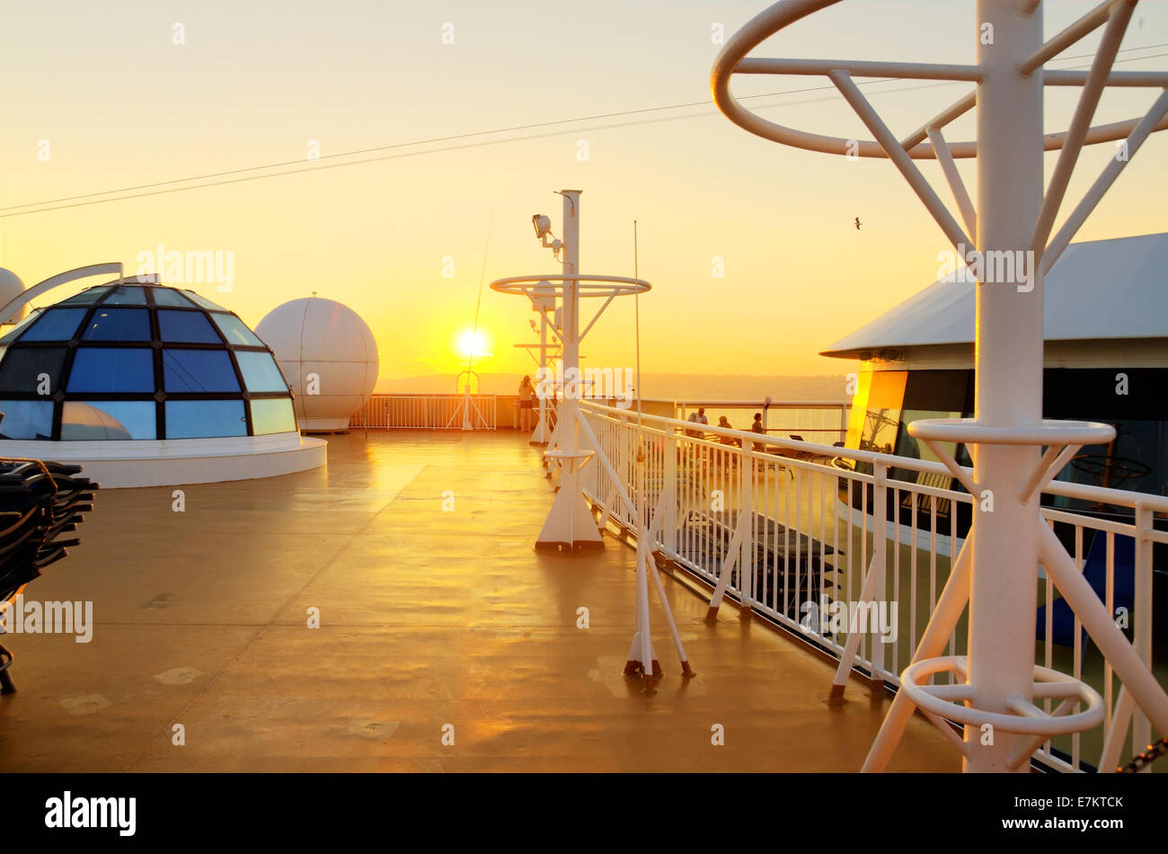 Beautiful sunset from deck cruise hi-res stock photography and images ...