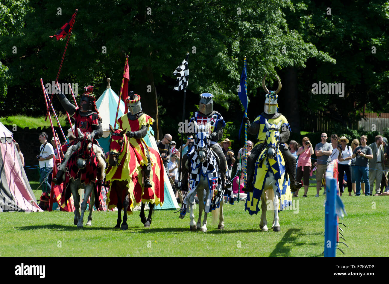 Medieval knights jousting tournament scottish hi-res stock photography ...