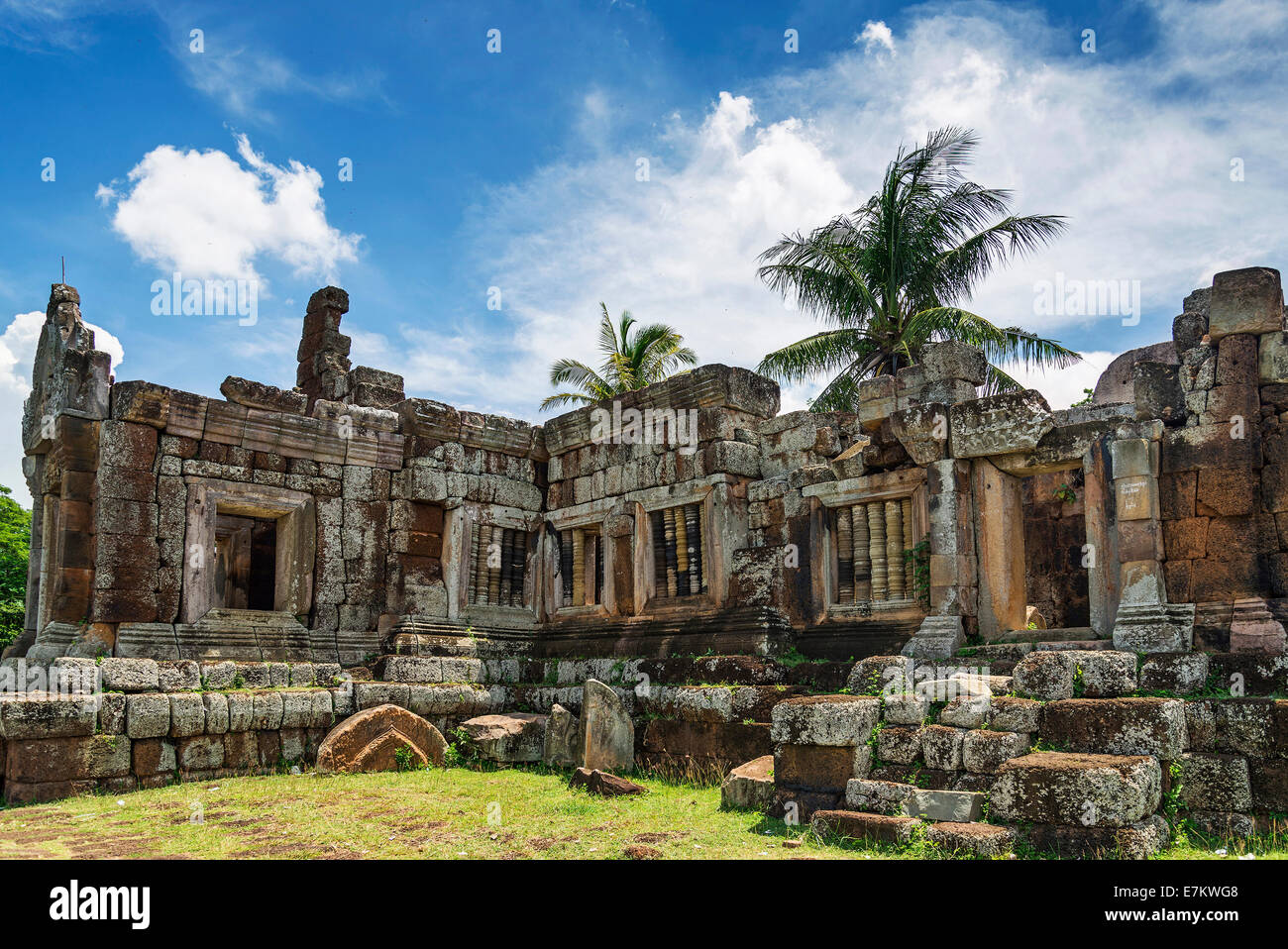 Phnom Chisor ancient temple in Cambodia Stock Photo - Alamy