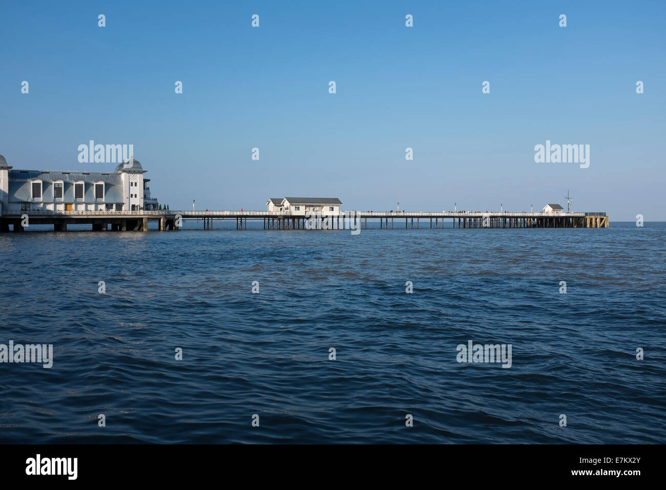 Penarth pier hi-res stock photography and images - Alamy