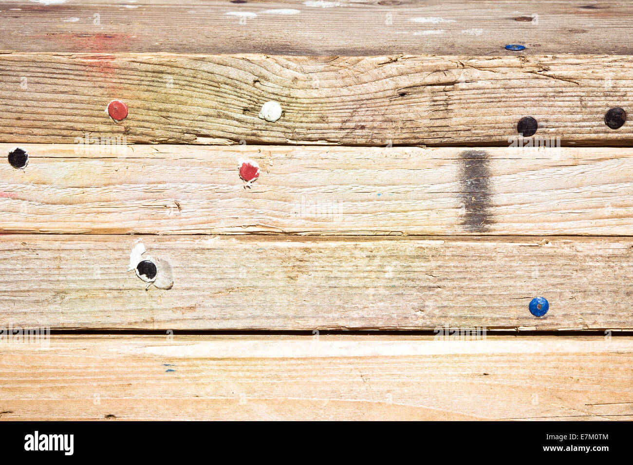 Old drawing pins hi-res stock photography and images - Alamy