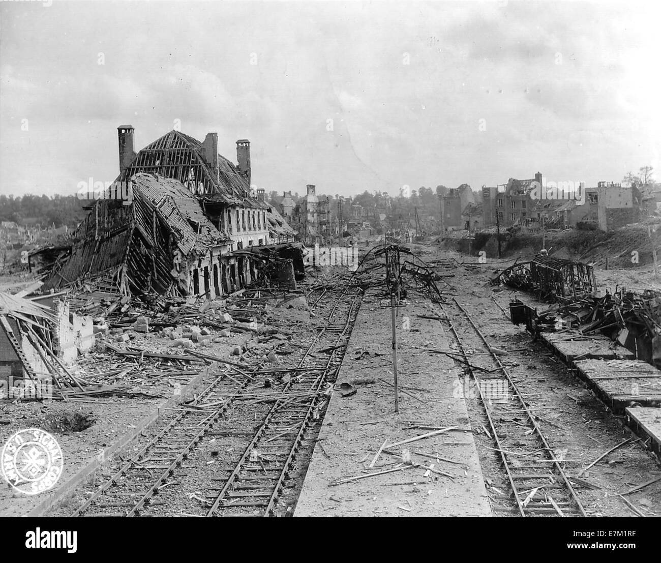 Destroyed railway station Black and White Stock Photos & Images - Alamy