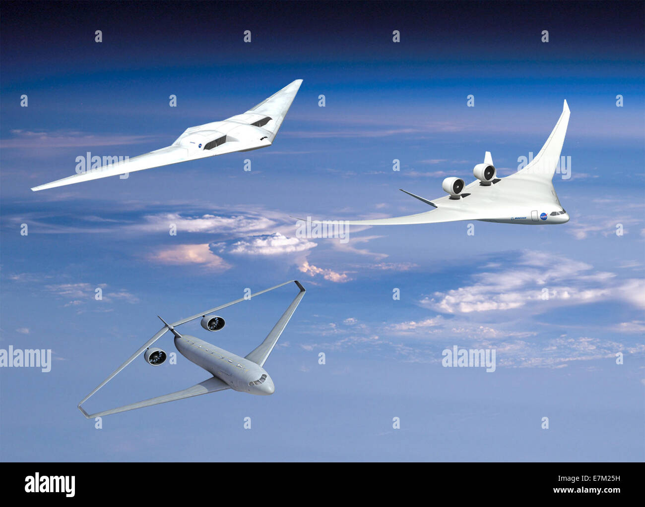 Green aircraft hi-res stock photography and images - Alamy