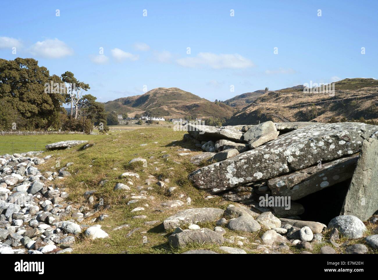 Temple circle hi-res stock photography and images - Alamy